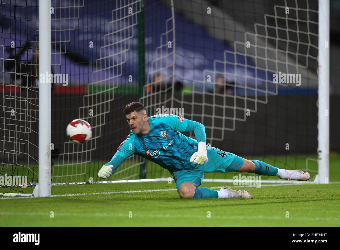 Southampton attempts hi-res stock photography and images - Alamy