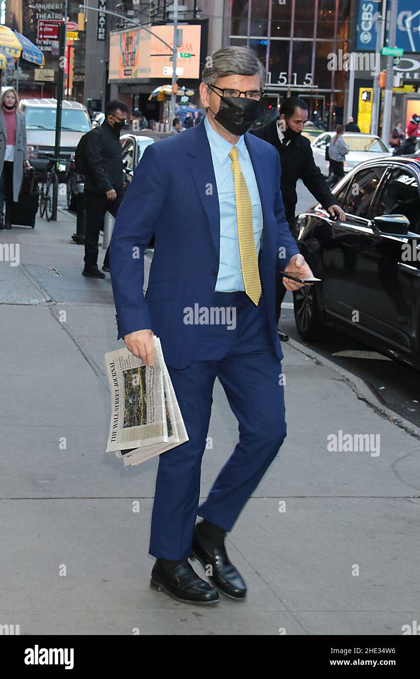 New York - NY - 20211214 Ginger ZeeGeorge StephanopoulosMichael Strahan ...