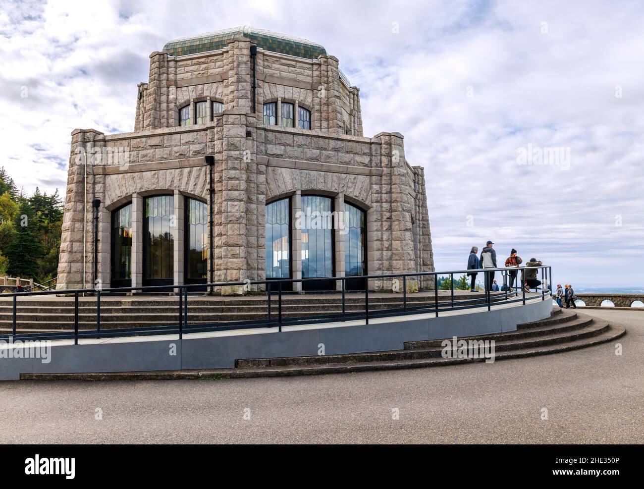 Vista House; Crown Point State Scenic Corridor; Columbia River Gorge ...