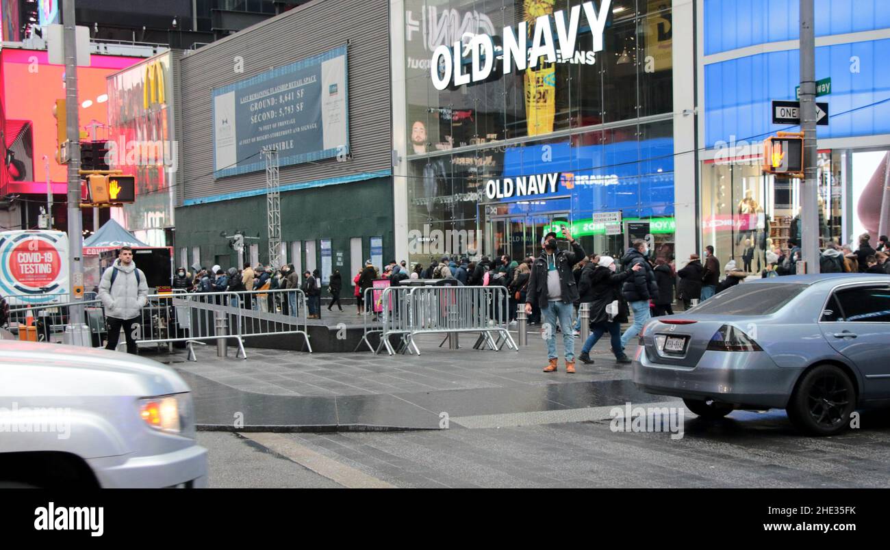 New York - NY - 20211230 Covid-19 Pop-Up Test Center in New York ...
