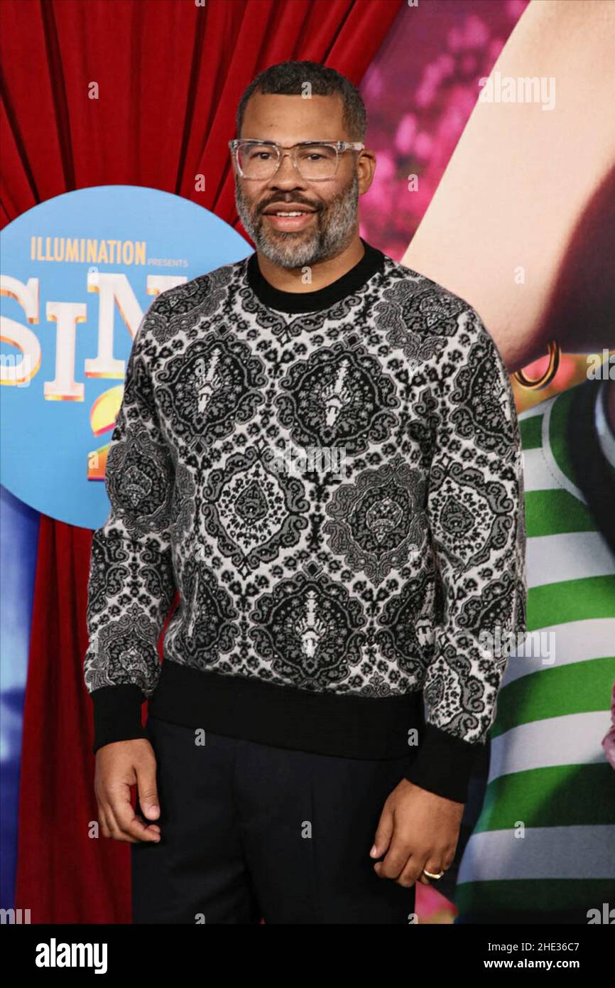 Los Angeles - CA - 20211212 The cast and other celebrities arrive for ...