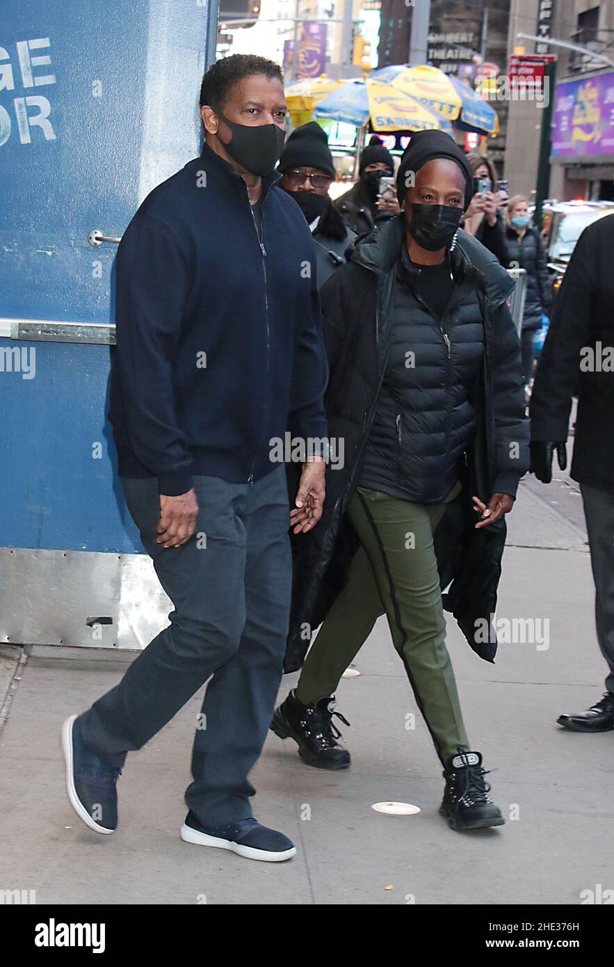 New York - NY - 20211213-Padma Lakshmi and Denzel Washington at Good ...