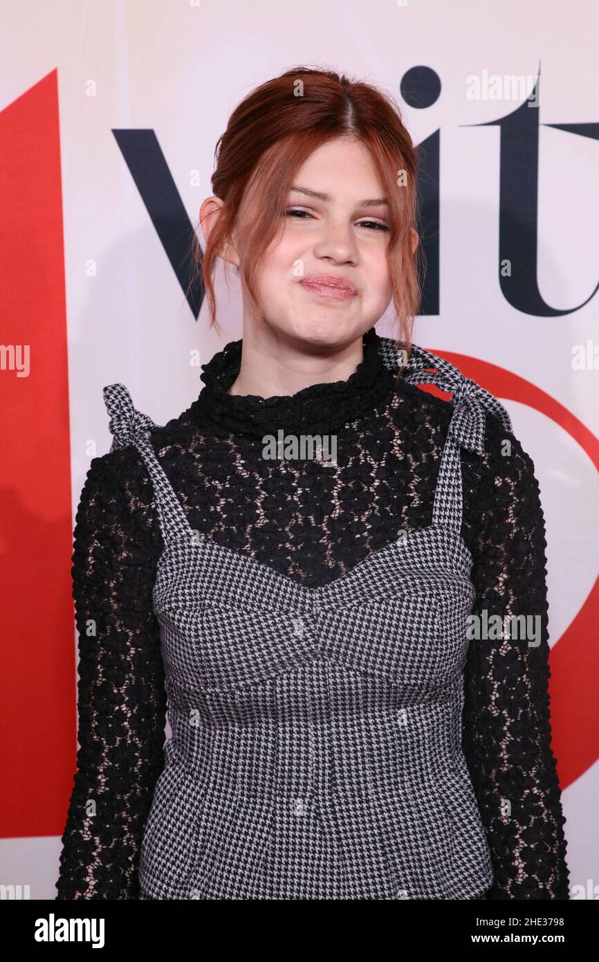 Los Angeles - CA - 20211209 The cast and other celebrities arrive for ...