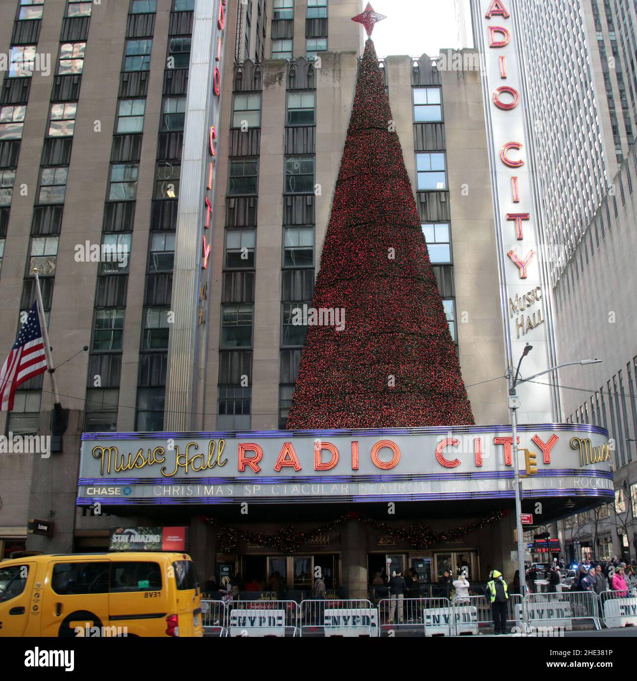 New York - NY - 20211217-Radio City Music Hall Christmas Tree -PICTURED ...