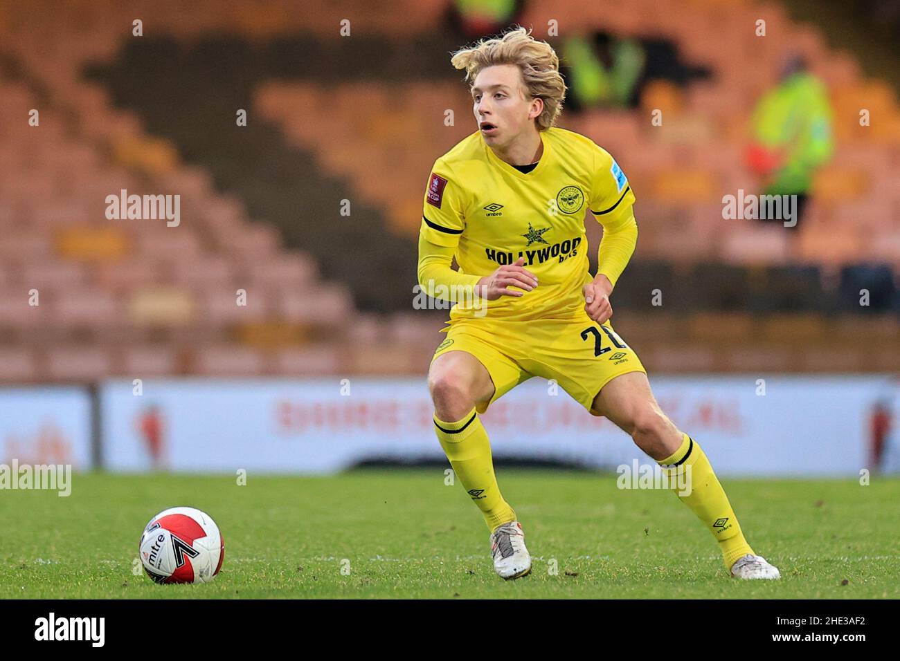Mads Bidstrup #28 of Brentford controls the ball Stock Photo - Alamy
