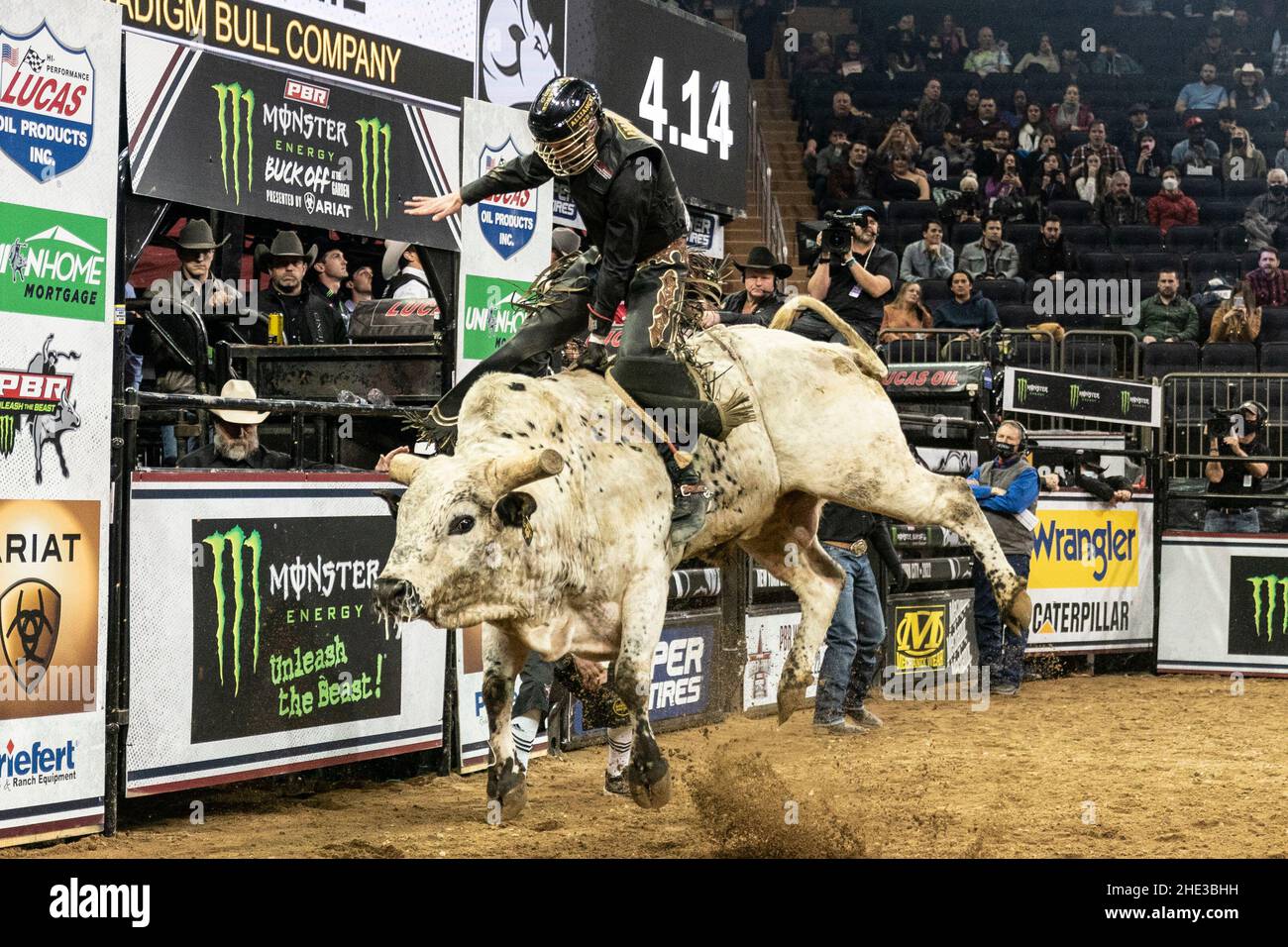 New York, NY - January 7, 2022: Kyler Oliver of Roy, Utah rides a bull ...