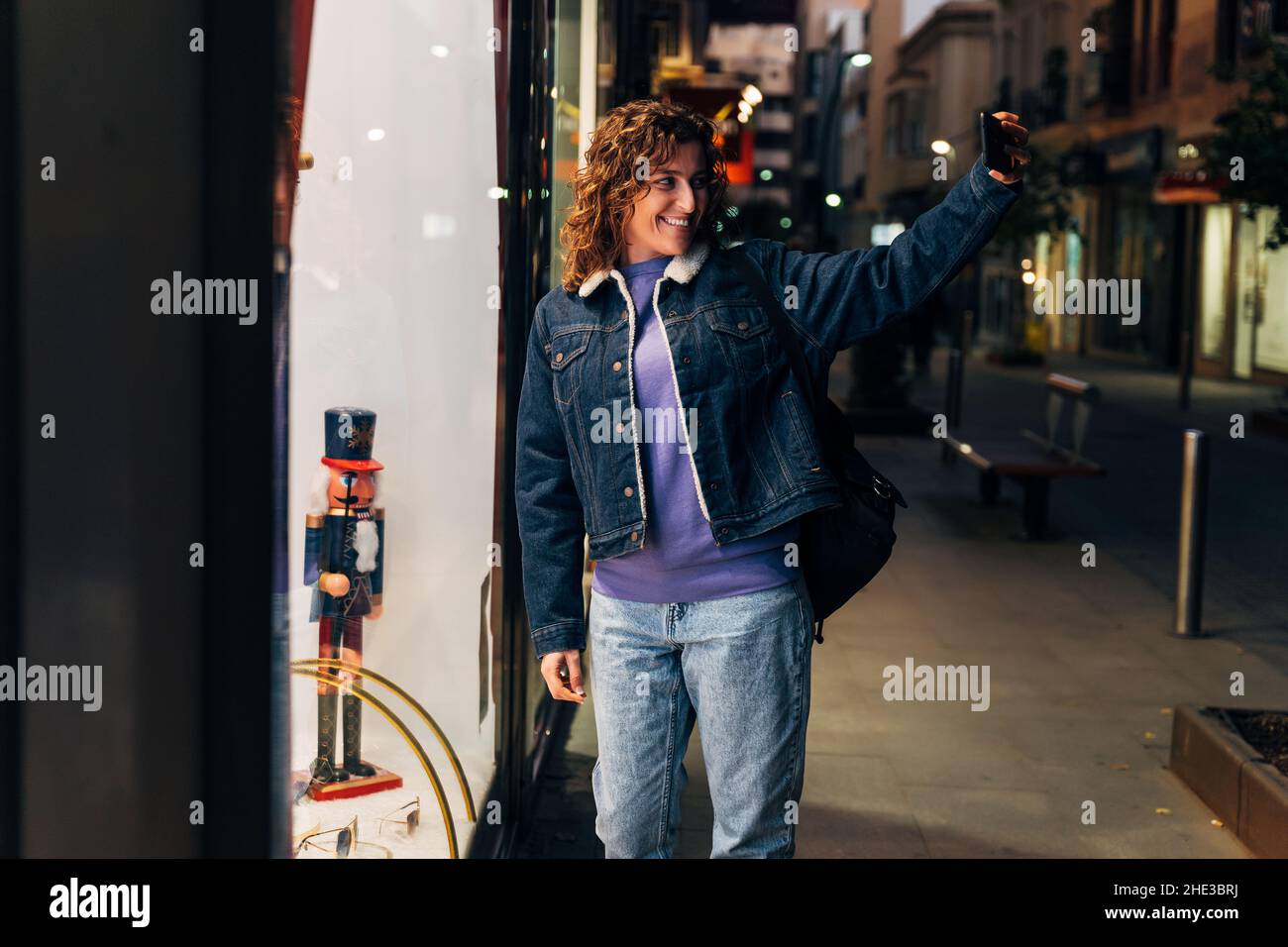 Cheerful young male traveler hi-res stock photography and images - Alamy