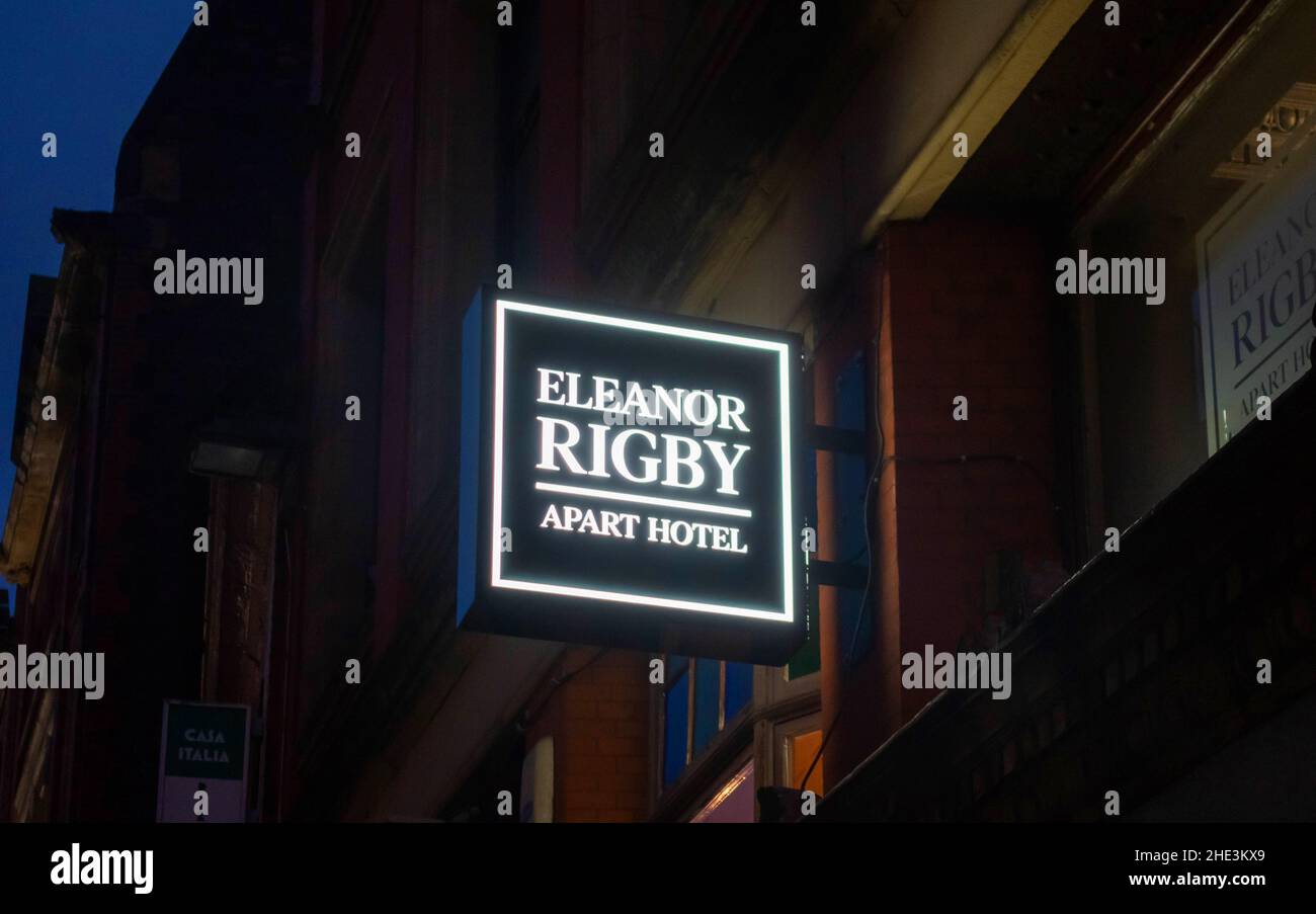 Eleanor rigby hi-res stock photography and images - Alamy