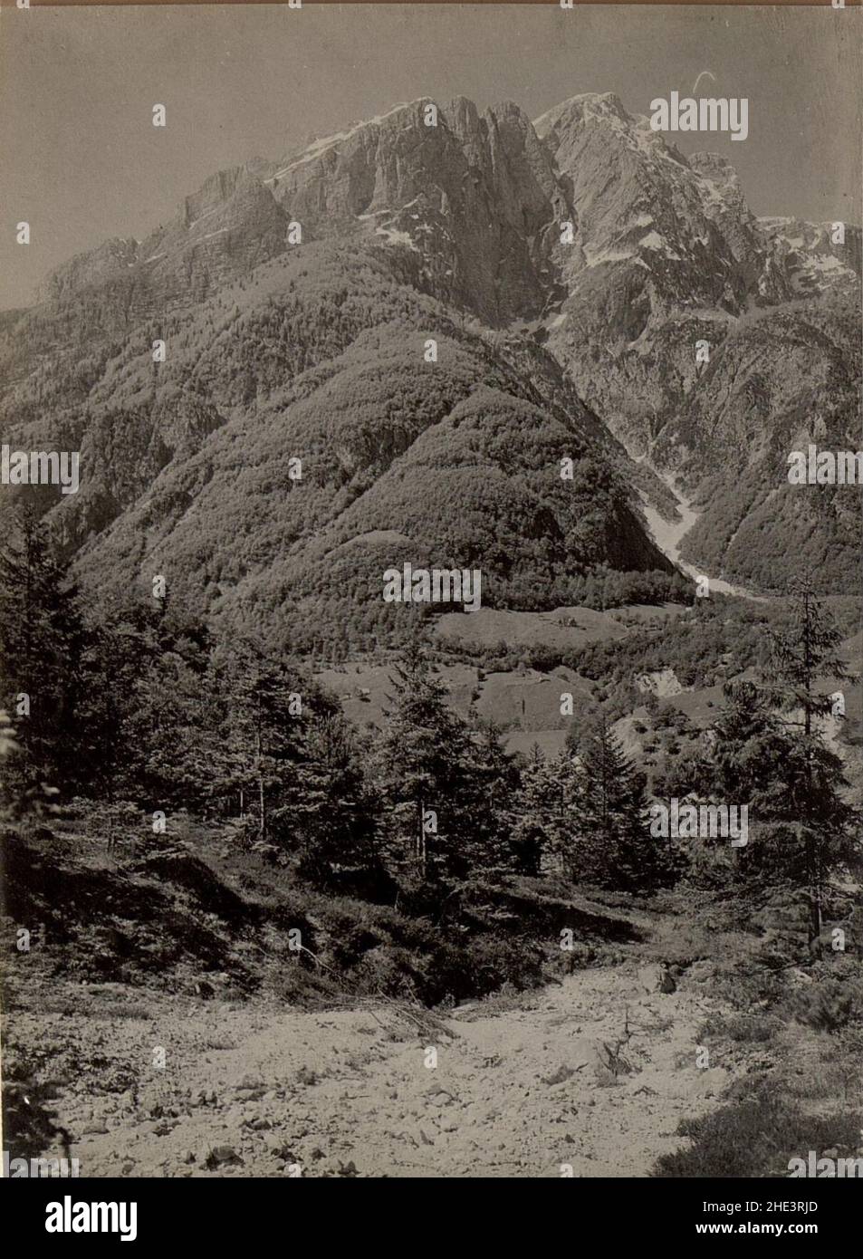 ROMBON mit Seilbahn. Aufgenommen am 19. Mai 1916 Stock Photo - Alamy