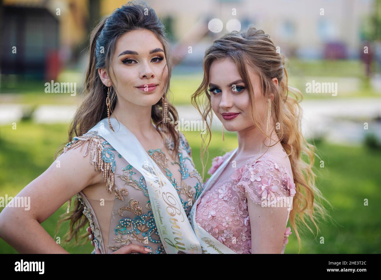 Prom queen school hi-res stock photography and images - Alamy