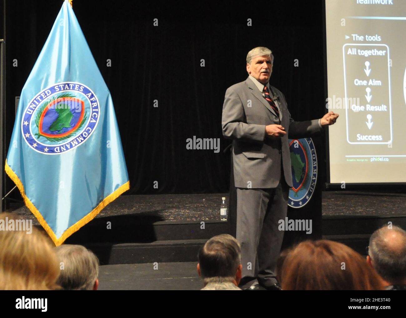 Dallaire hi-res stock photography and images - Alamy