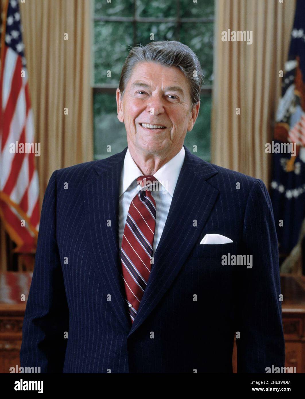 Ronald Reagan 1985 presidential portrait (cropped) (2 Stock Photo - Alamy