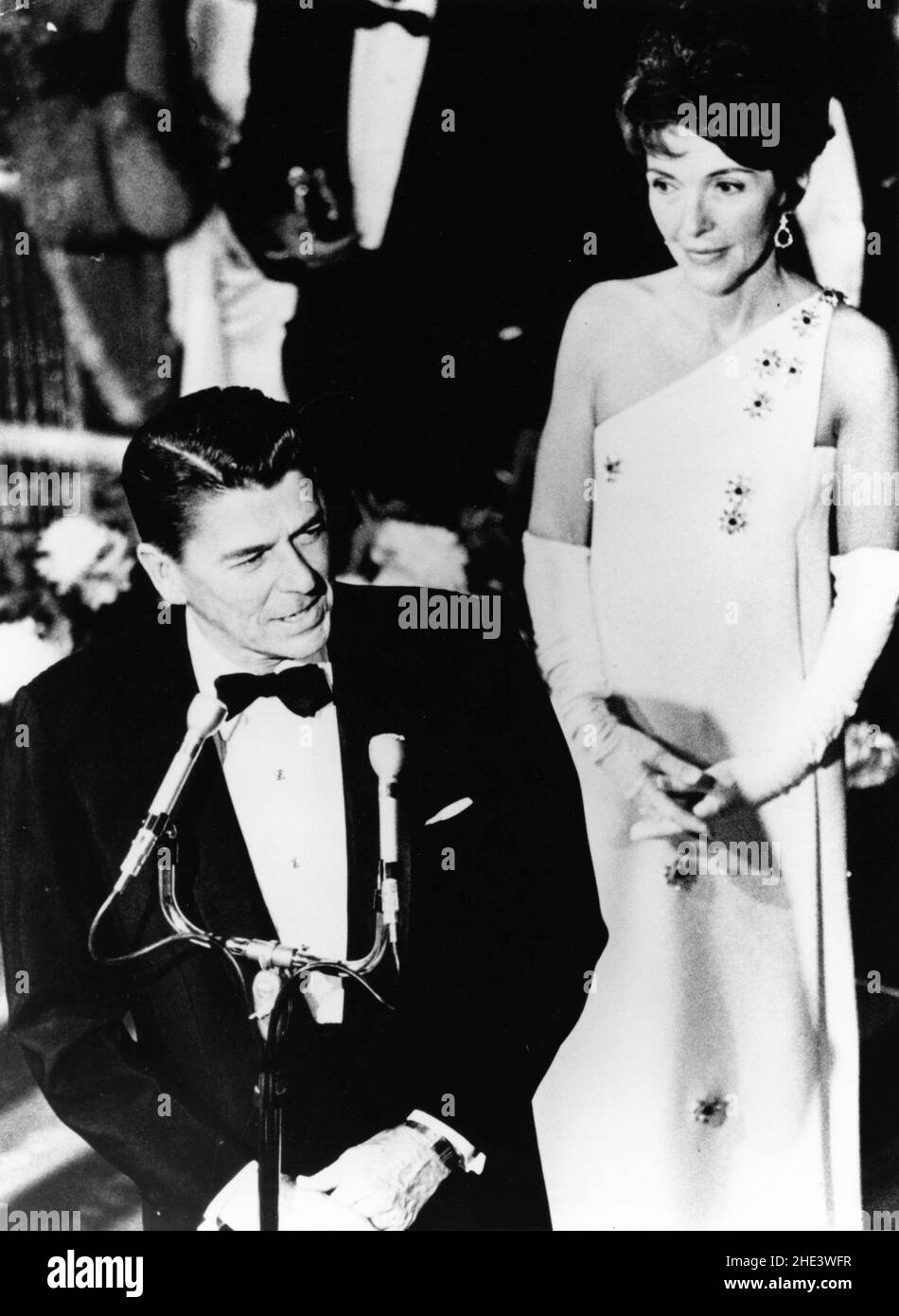 Ronald Reagan and Nancy Reagan at Governor'S Inaugural Ball in ...