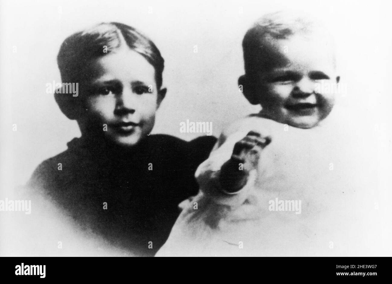 Ronald Reagan and Neil Reagan in Tampico, Illinois Stock Photo - Alamy