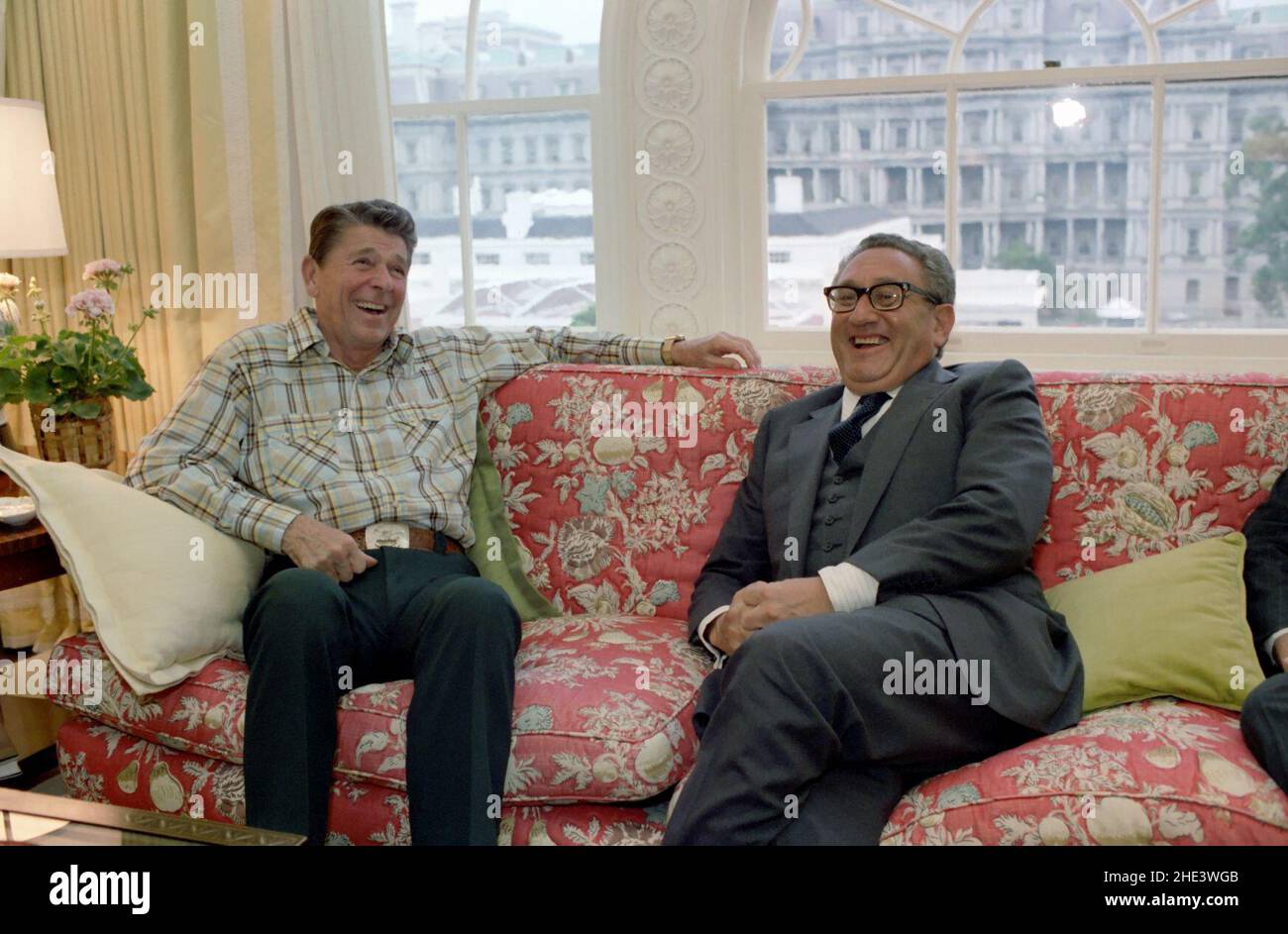 Ronald Reagan and Henry Kissinger Stock Photo - Alamy