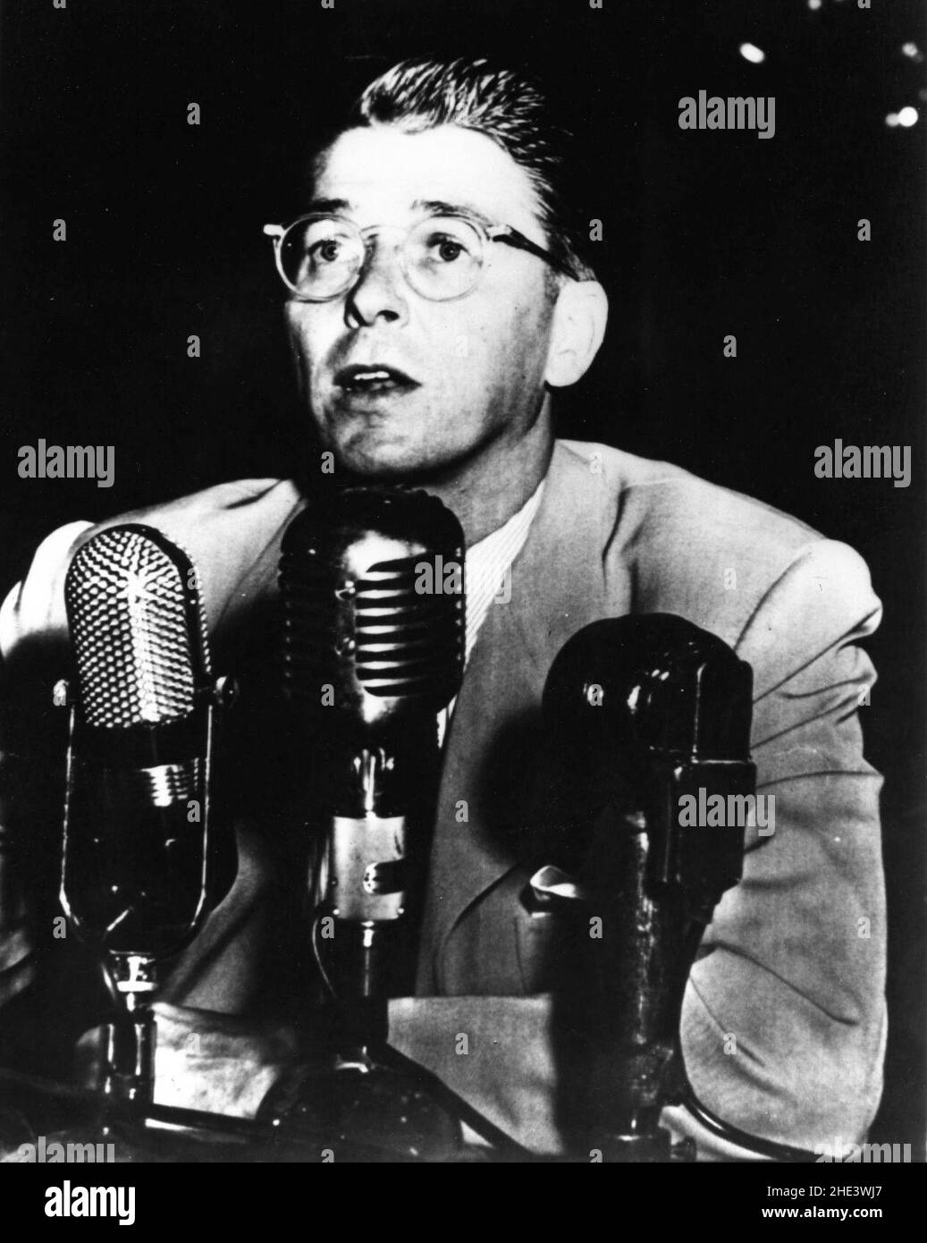 Ronald Reagan Testifying at House Un-American Activities Committee Huac ...