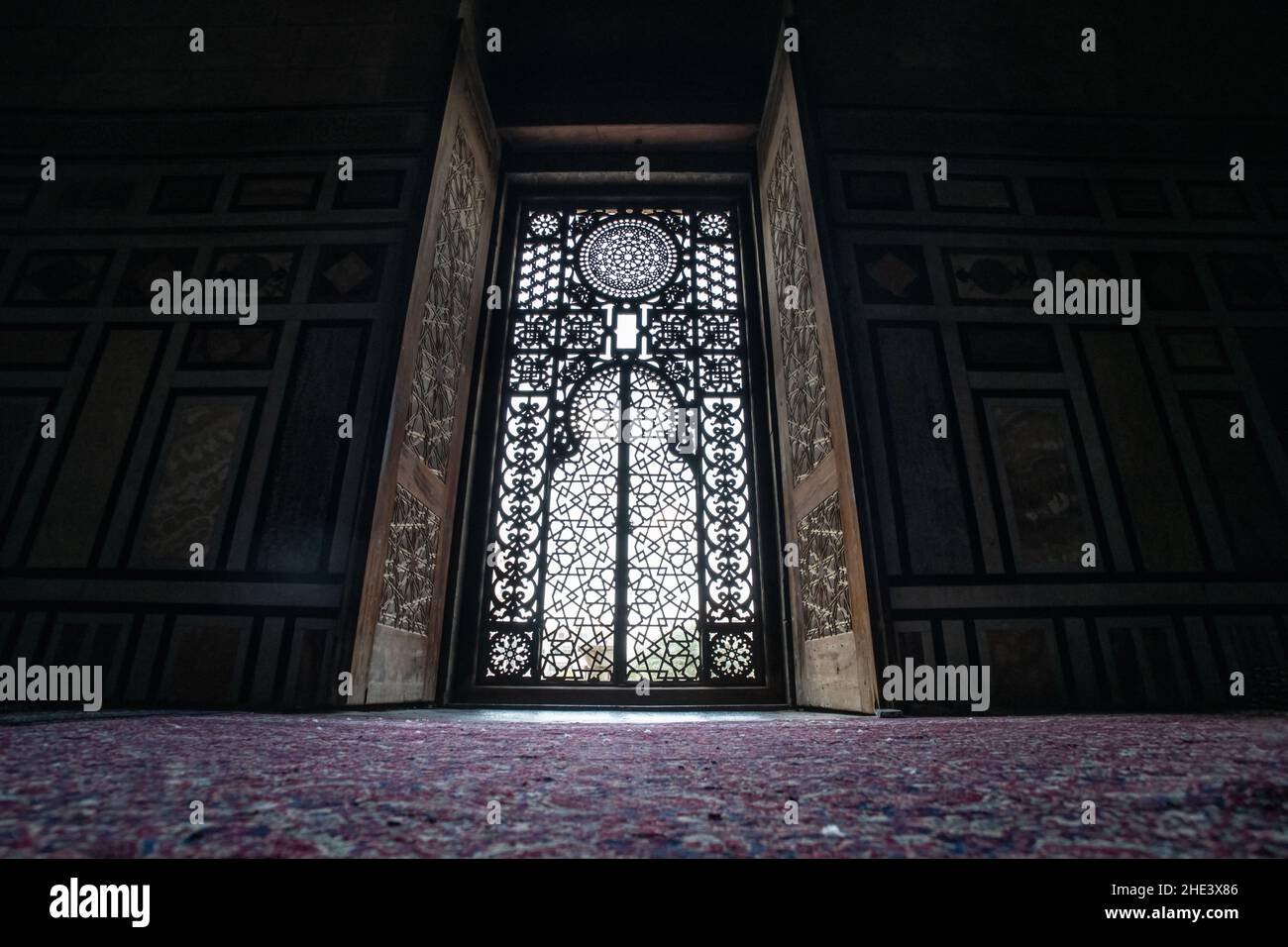 Arabian latticework hi-res stock photography and images - Alamy