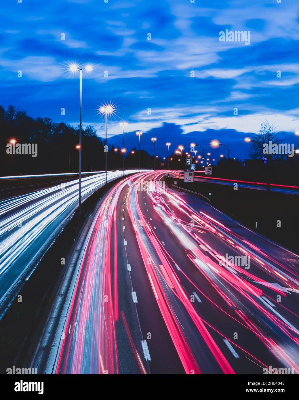 Car light streak hi-res stock photography and images - Alamy