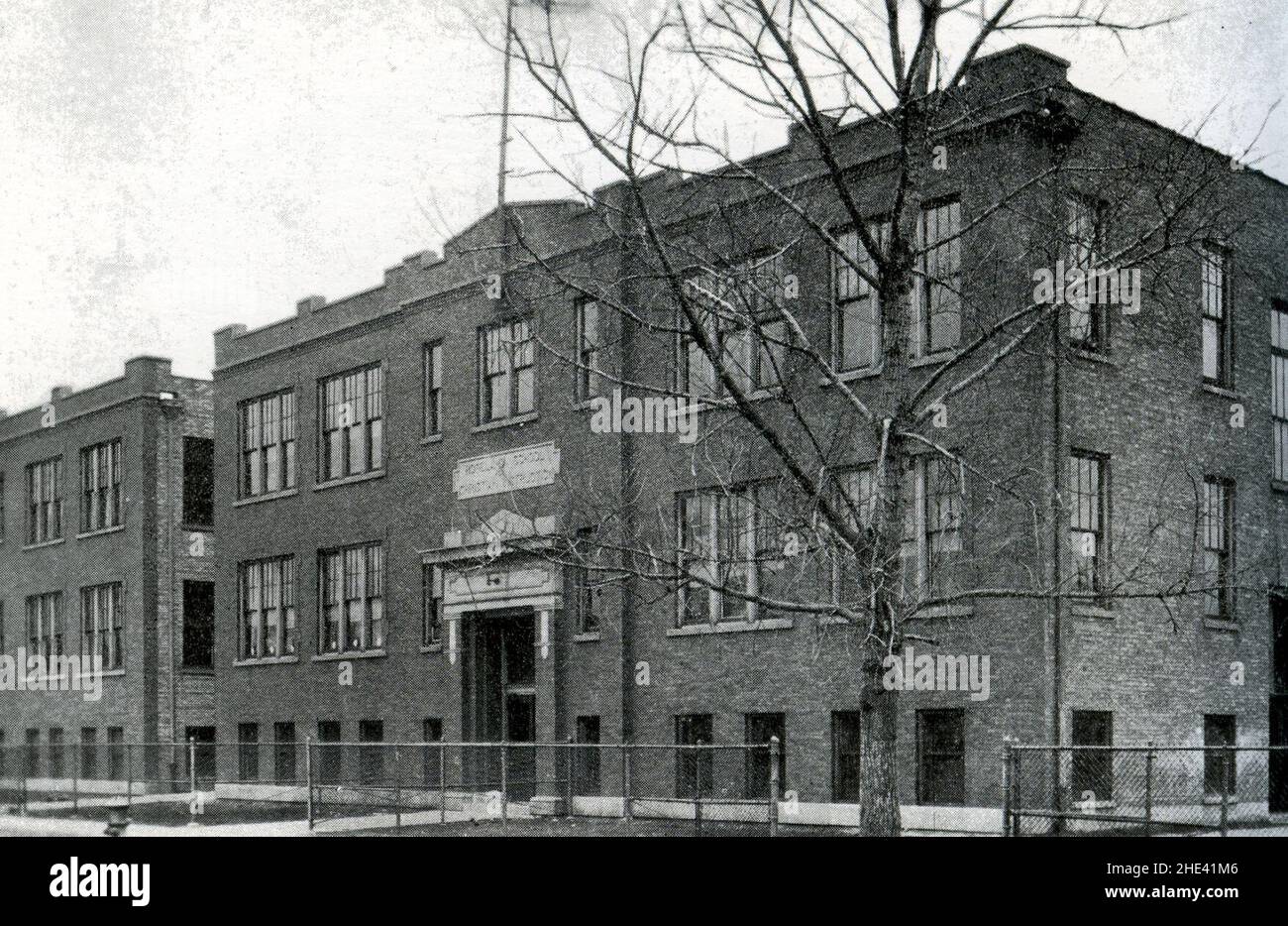 Roseland Christian School 104th Street Building 1929 Stock Photo - Alamy