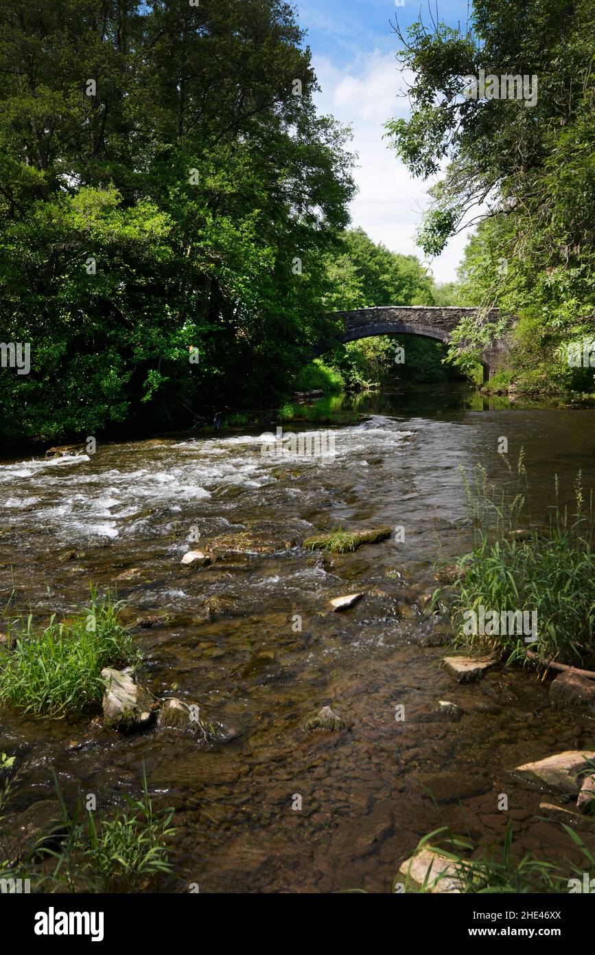 The Tregate Bridge crosses the River Monnow upstream of Monmouth Stock ...