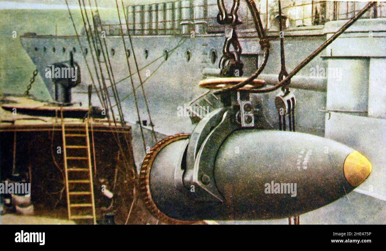 Royal Navy, 15'' shell, weighing one ton, for HMS Queen Elizabeth, WWI ...