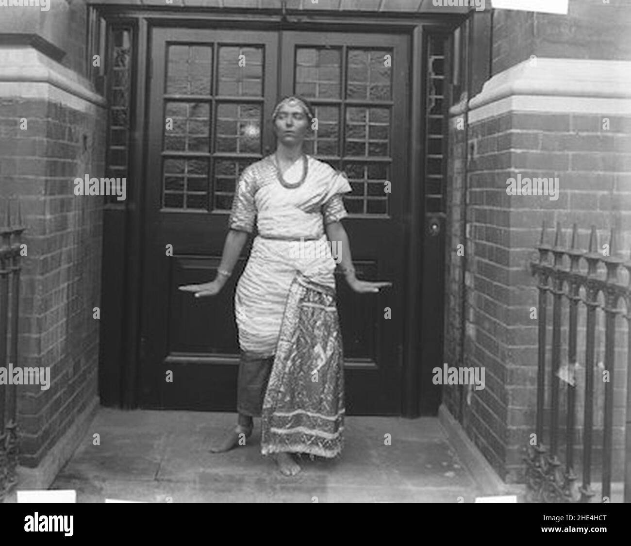 Ruby Ginner at the Women's Freedom League by Christina Broom in 1912 ...