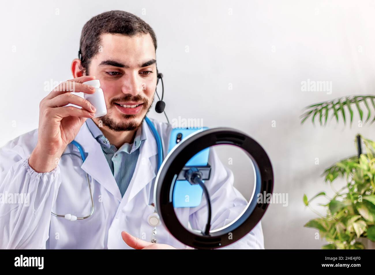 Medical report on a desk hi-res stock photography and images - Alamy