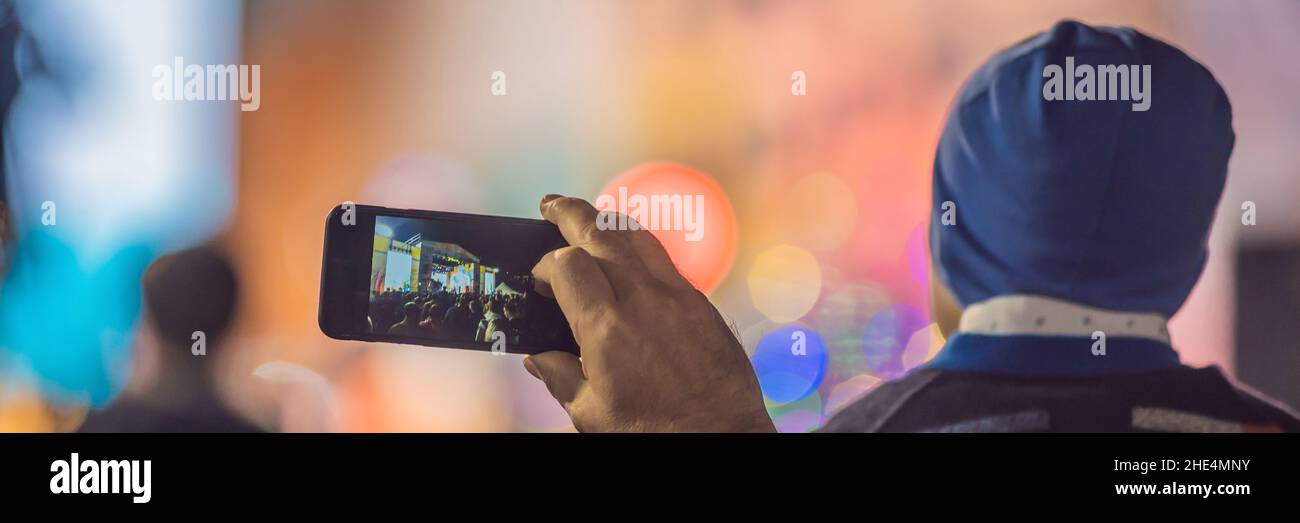 Use advanced mobile recording, fun concerts and beautiful lighting ...