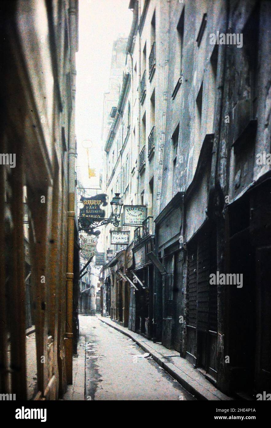 Brise miche miche hi-res stock photography and images - Alamy