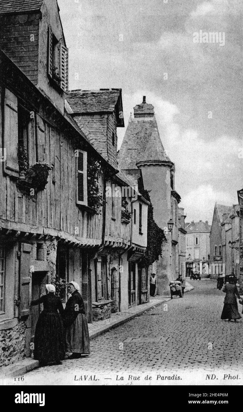 Rue paradis hi-res stock photography and images - Alamy