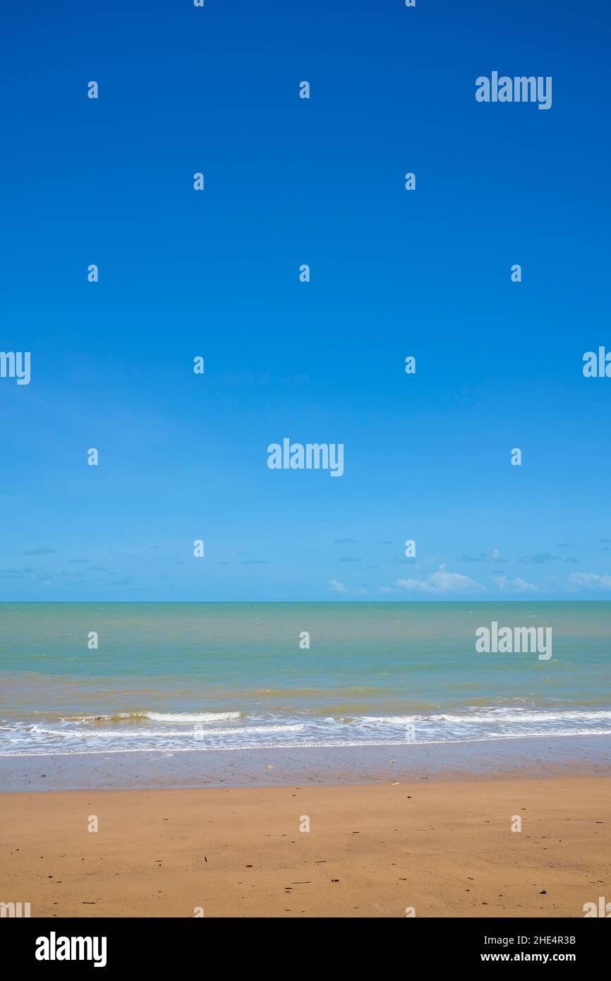 Blue sky sand beach water hi-res stock photography and images - Alamy