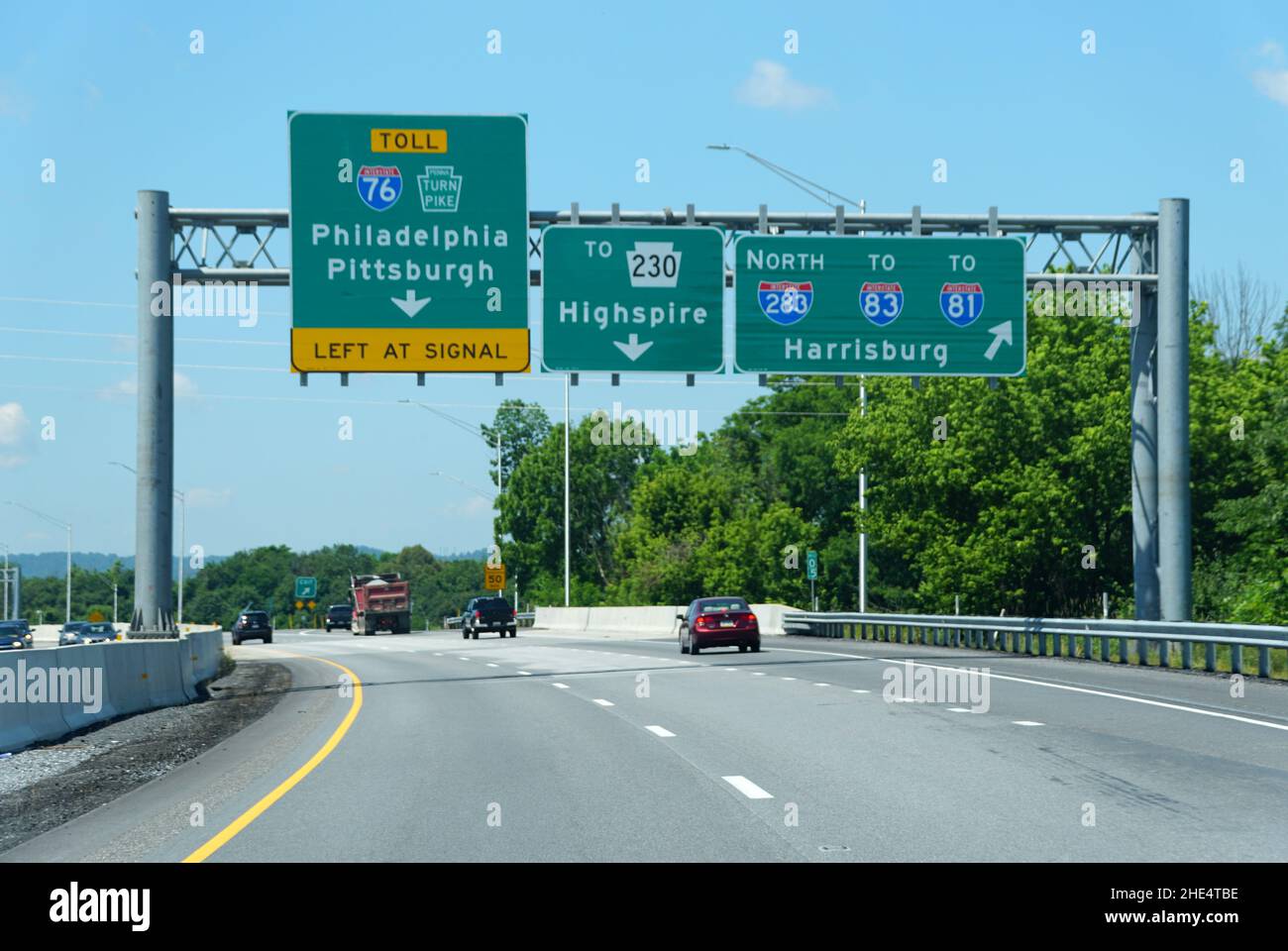 Philadelphia highway sign hi-res stock photography and images - Alamy