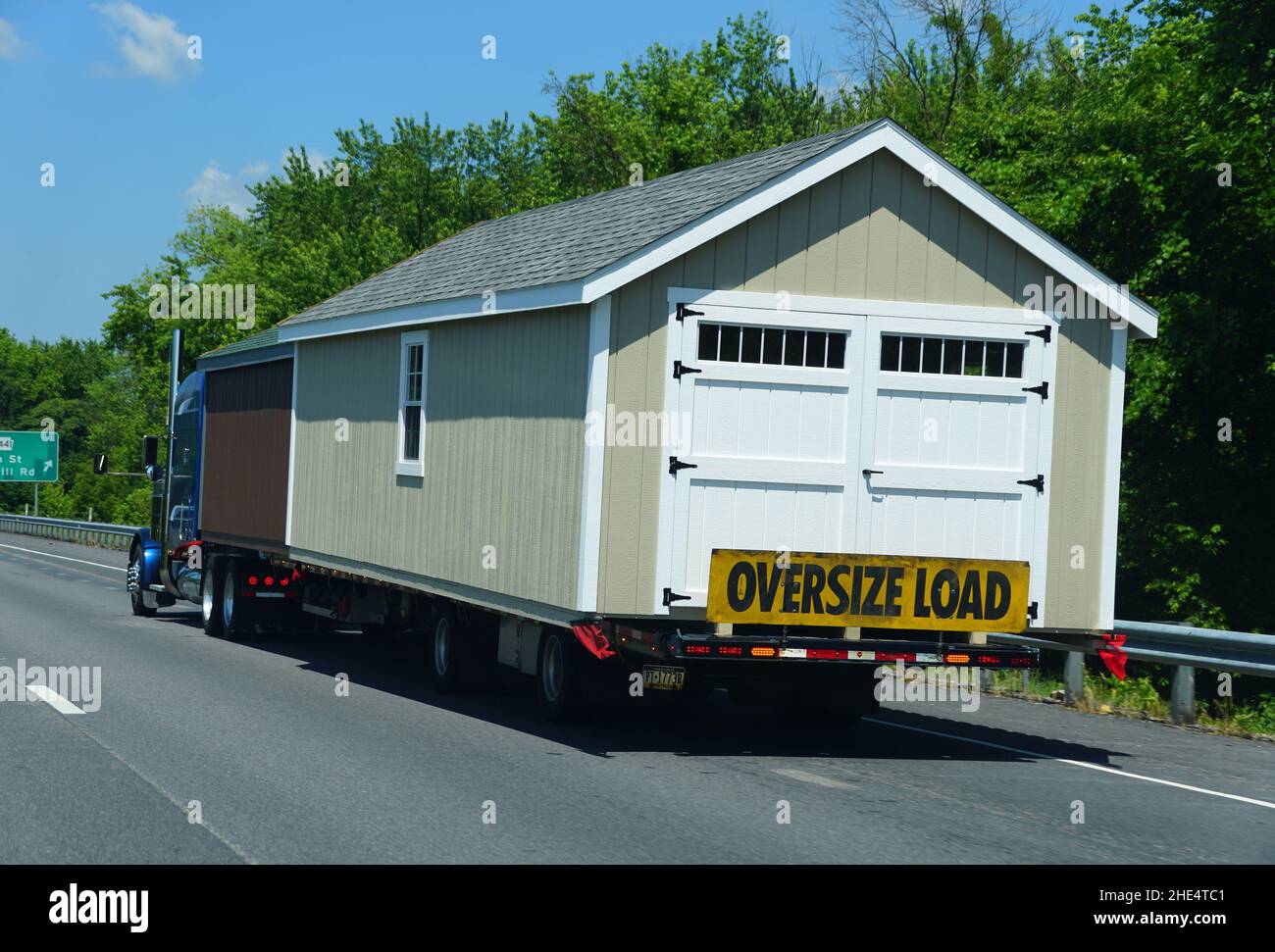 Virginia, U.S.A - August 21, 2021 - A trailer house marked oversize ...