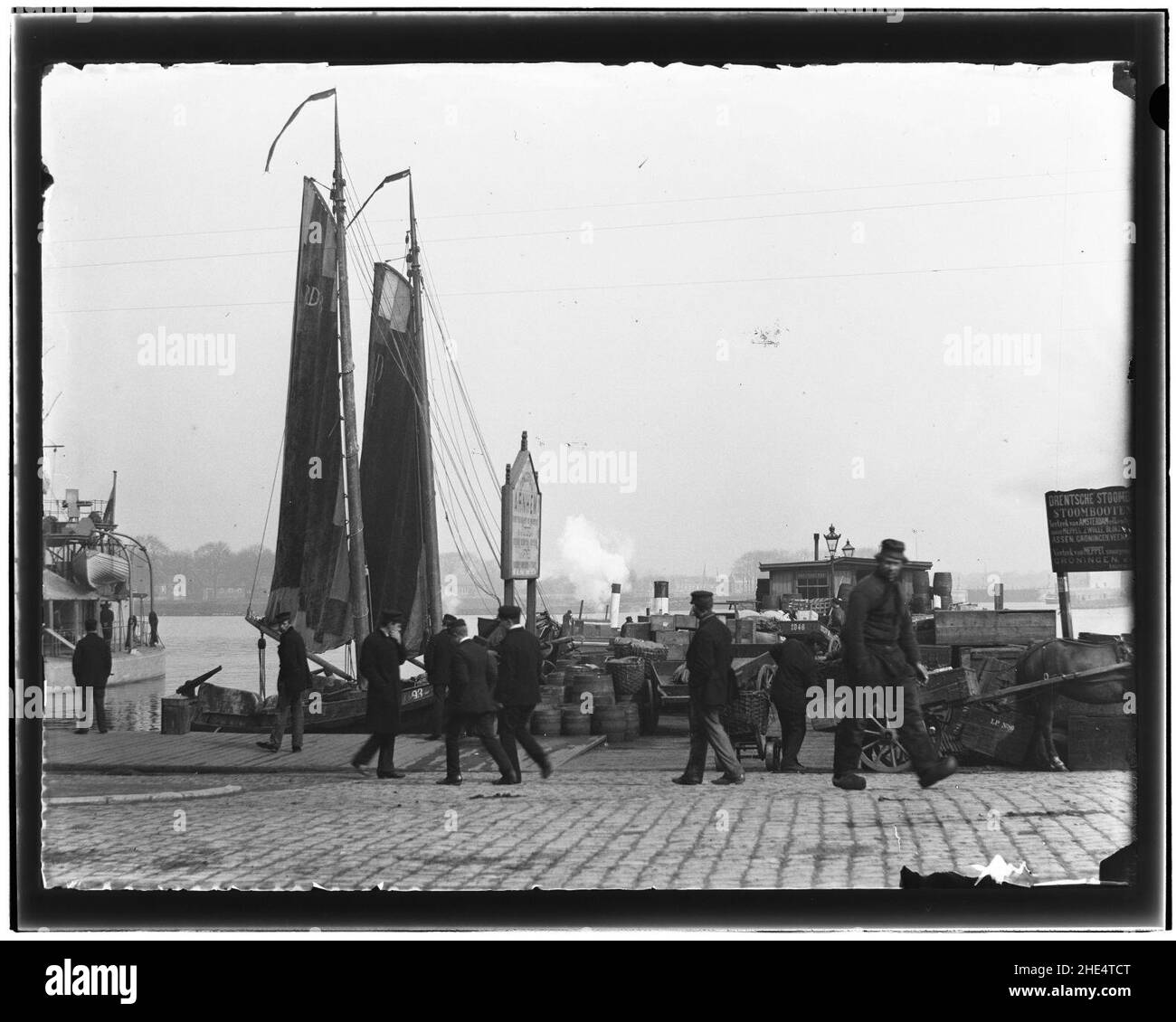 Ruijterkade (De), foto 1 Jacob Olie (max res Stock Photo - Alamy