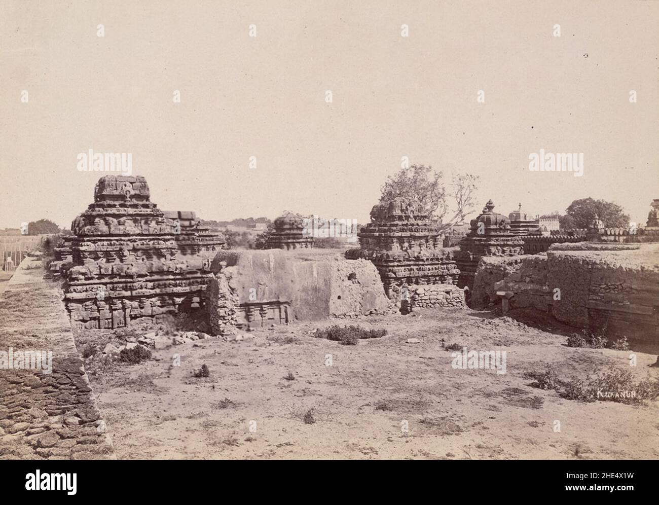 Navalinga temple hi-res stock photography and images - Alamy