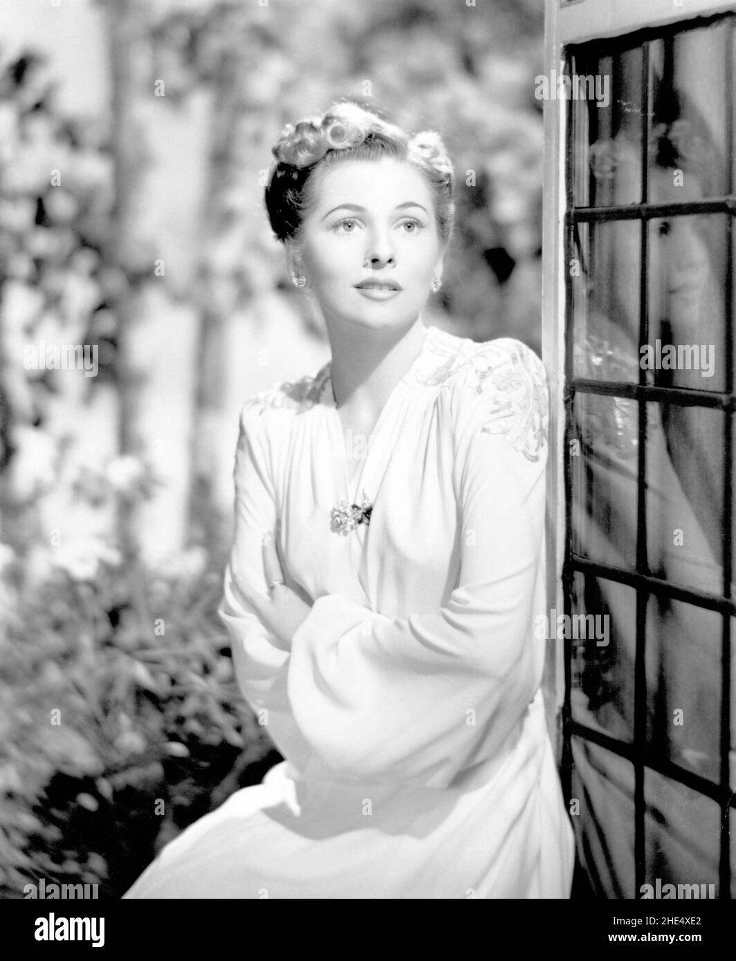Rebecca 1940 joan fontaine hi-res stock photography and images - Alamy