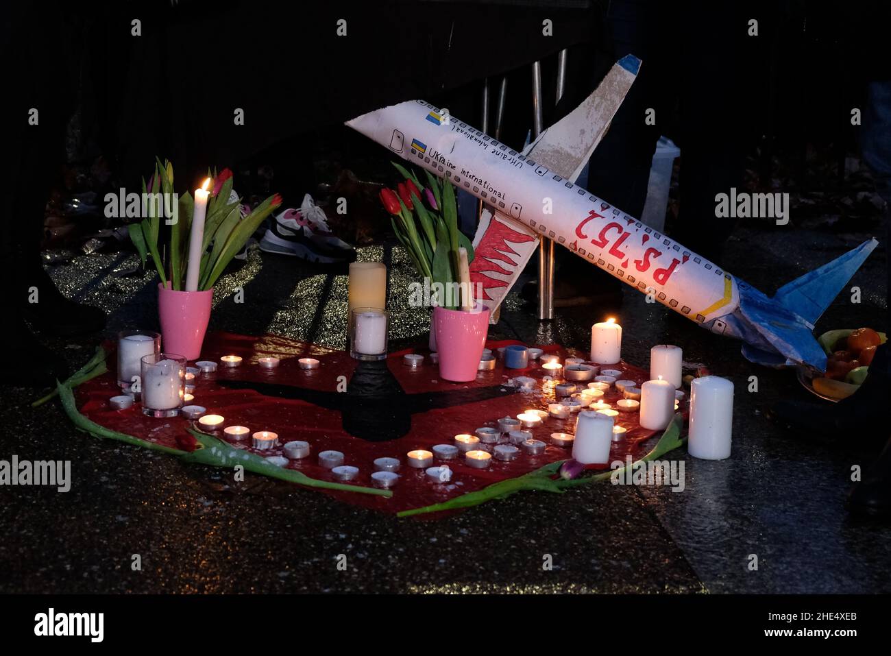 Flight 752 vigil hi-res stock photography and images - Alamy