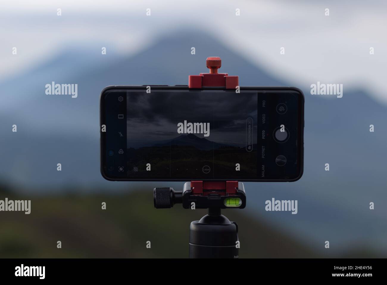 Capture landscape photos with your cellphone Stock Photo - Alamy