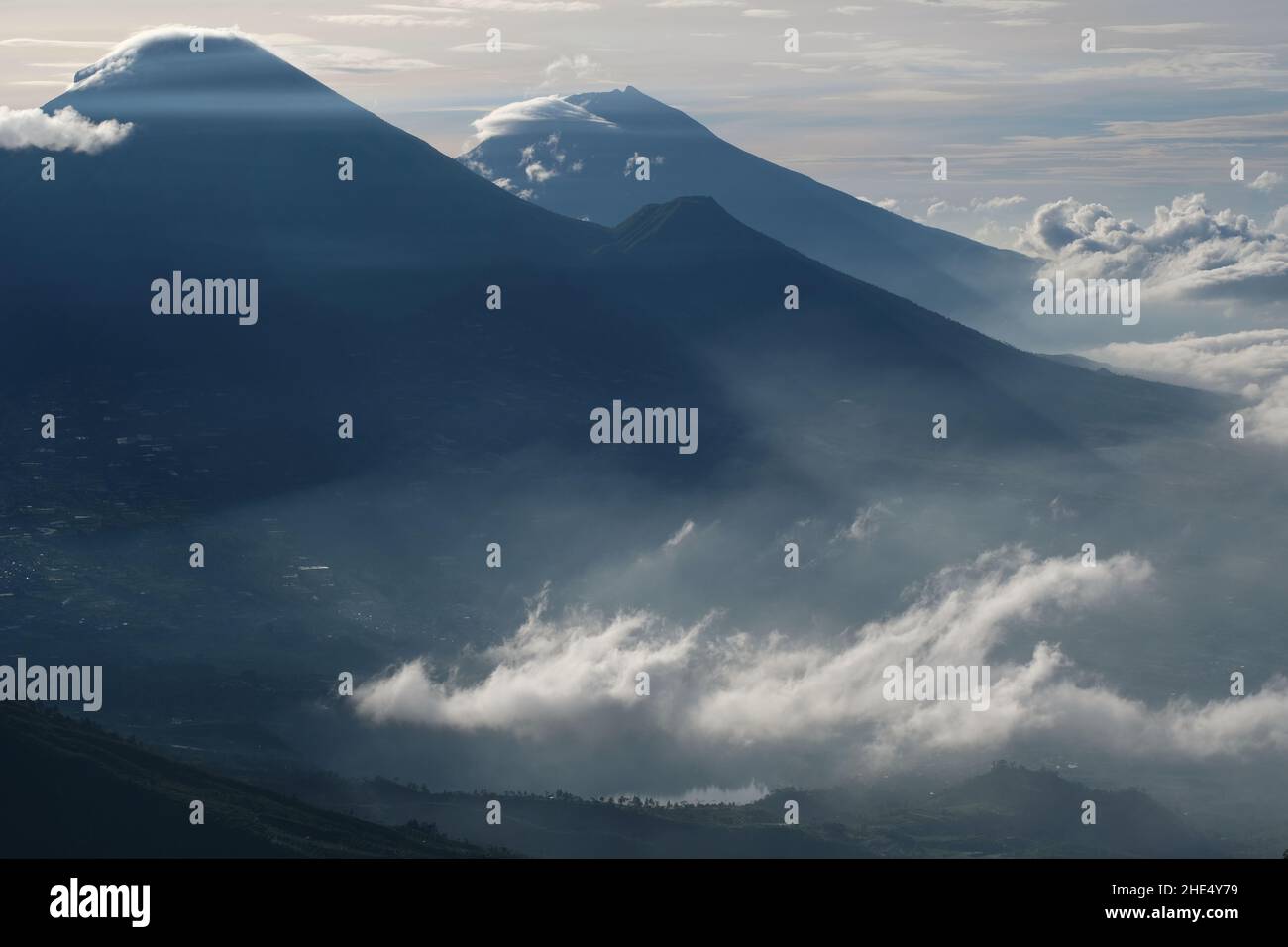 Vulcano sindoro hi-res stock photography and images - Alamy