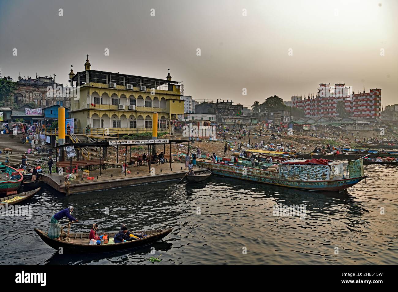Dhaka Skyline along river Buriganga Stock Photo - Alamy