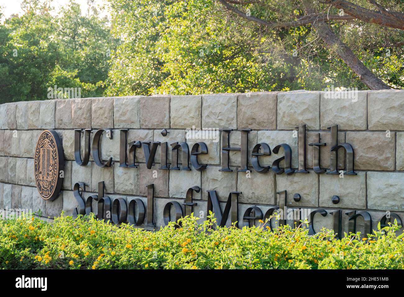 University california irvine campus hi-res stock photography and images ...