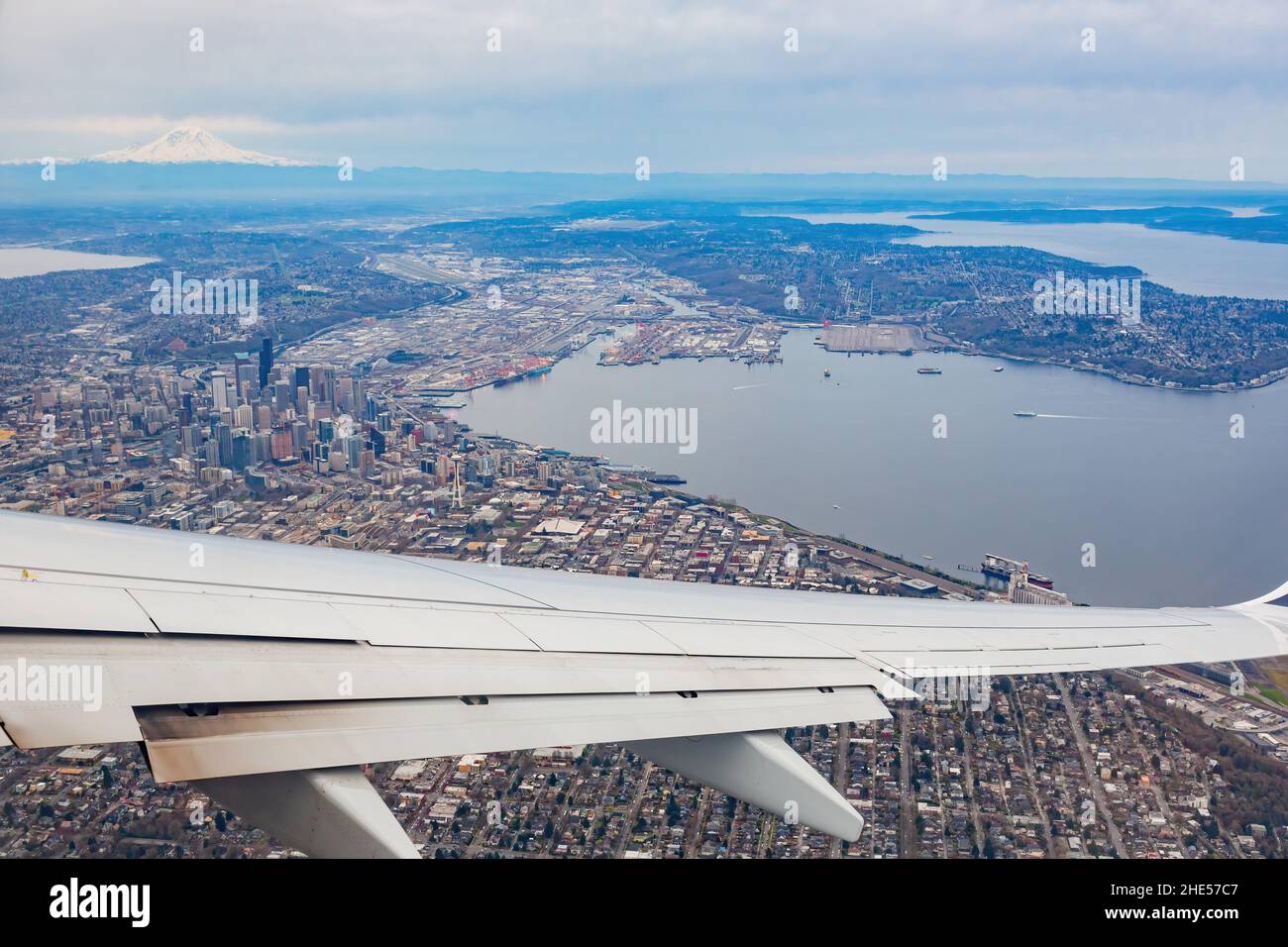 Aerial view of seattle hi-res stock photography and images - Alamy