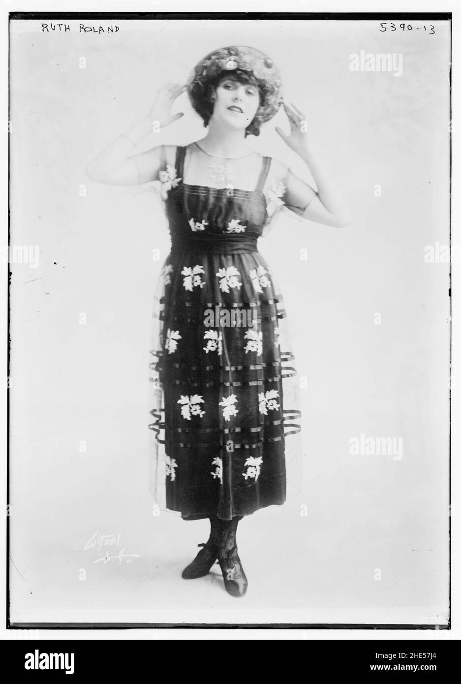 Ruth roland hi-res stock photography and images - Alamy