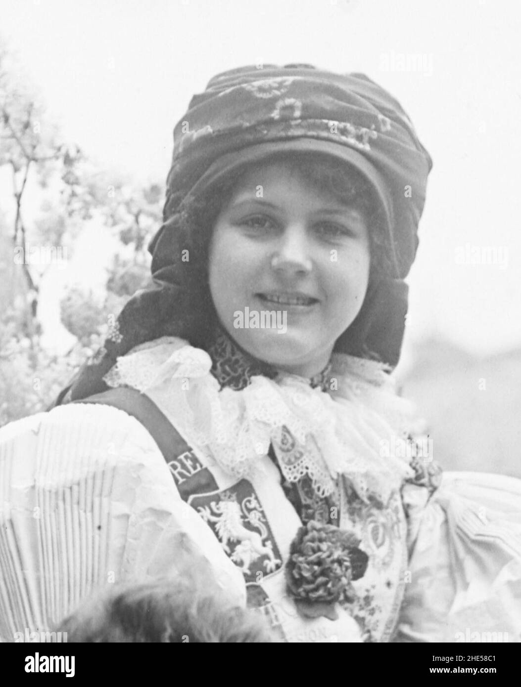 Ruzena Brazova Reine de Prague à la Mi-Carême 1910 à Paris - Détail d ...