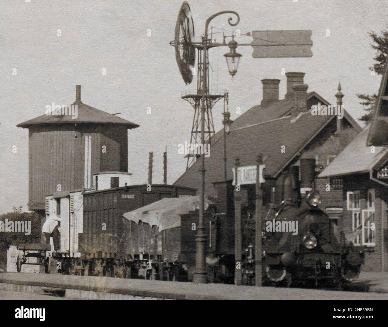 Litra hi-res stock photography and images - Alamy