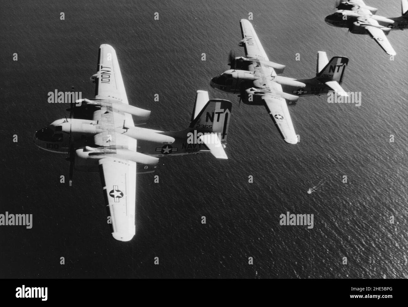 S-2E Tracker of VS-33 in flight in 1968 Stock Photo - Alamy