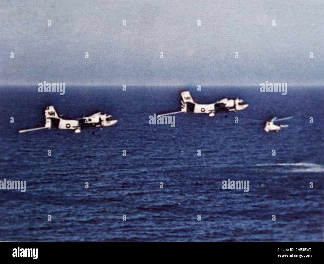 38 in flight hi-res stock photography and images - Alamy