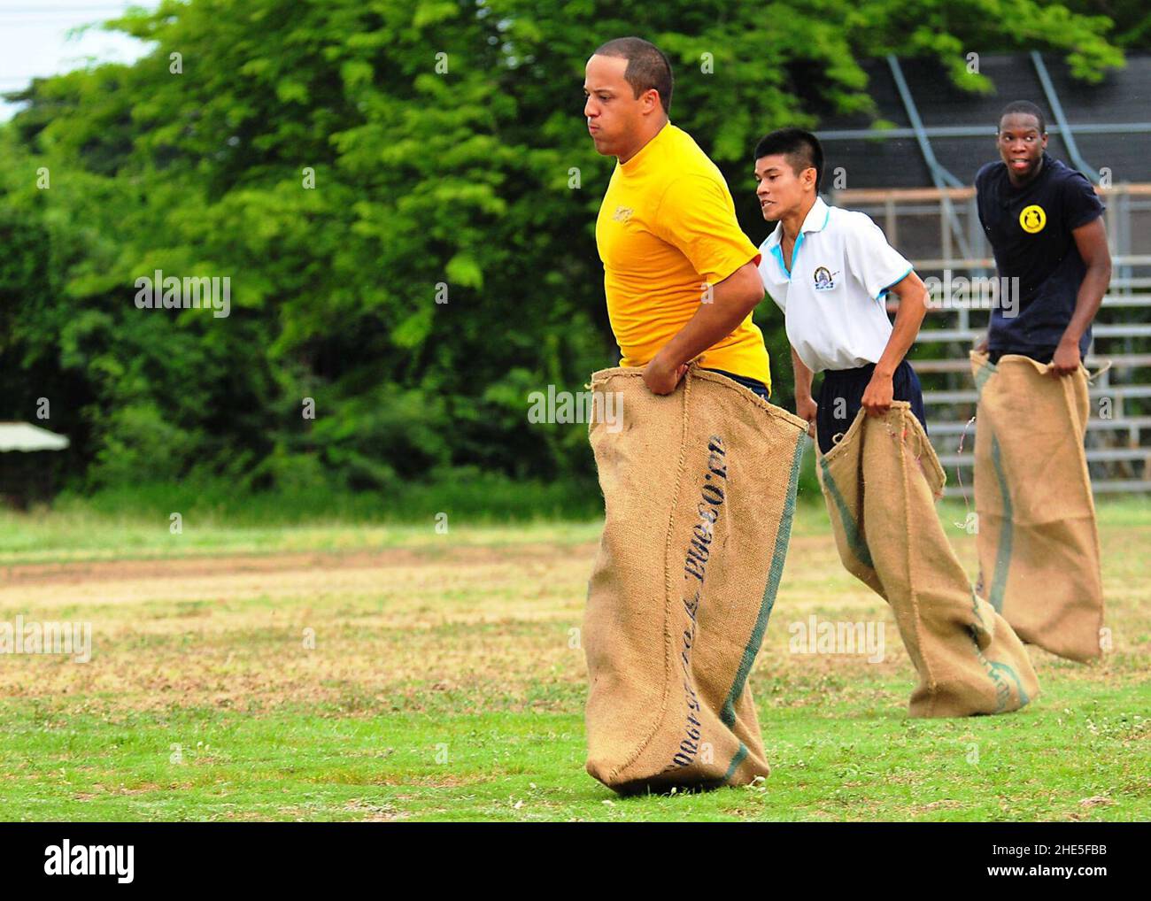 Sports day sack race hi-res stock photography and images - Alamy