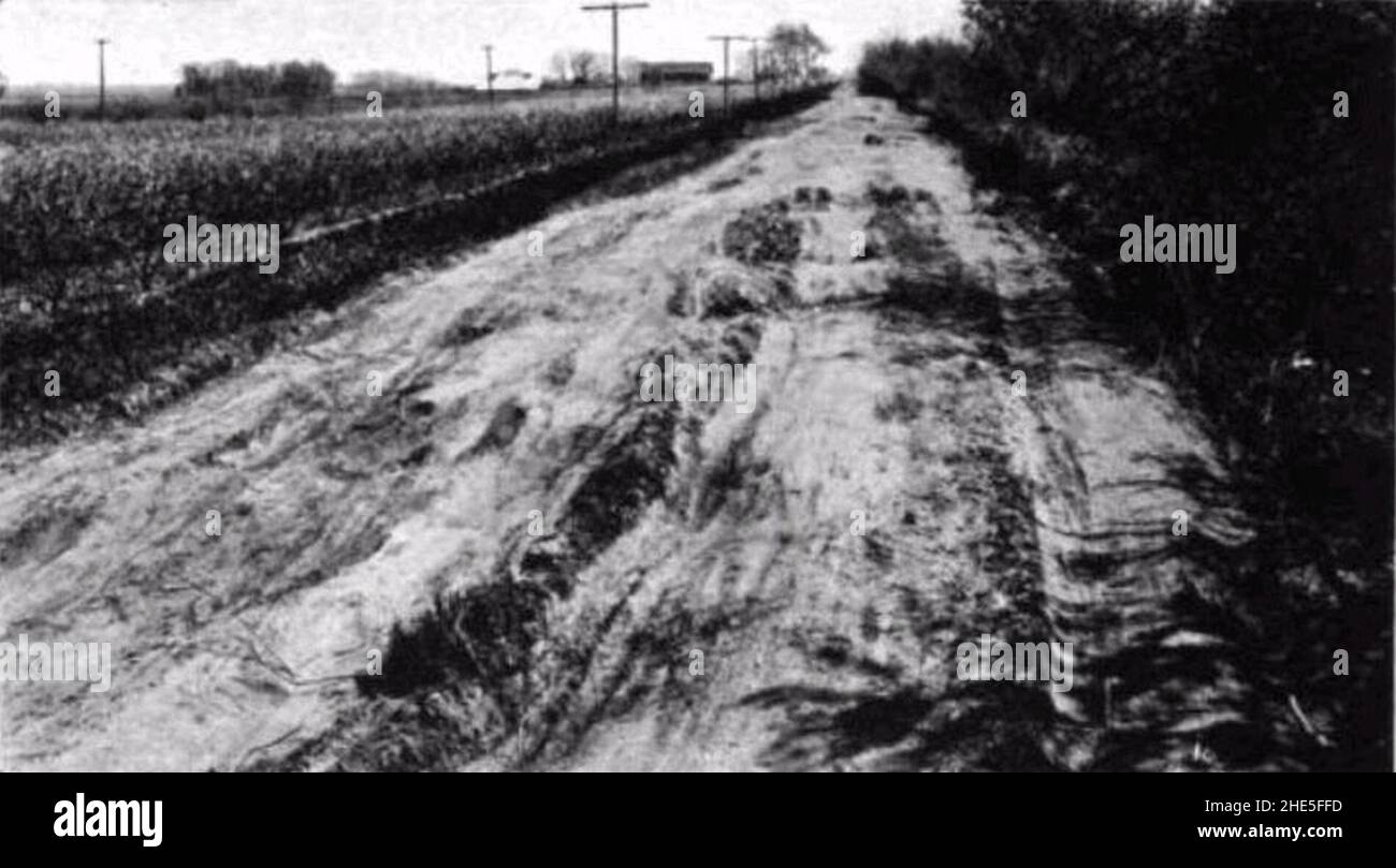 Levee road hi-res stock photography and images - Alamy