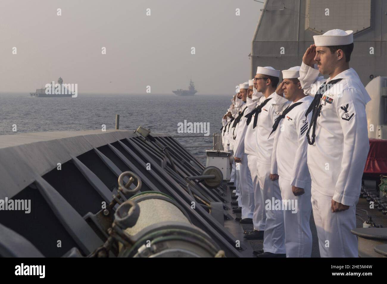 Sailors assigned to the Ticonderoga-class guided-missile cruiser USS ...